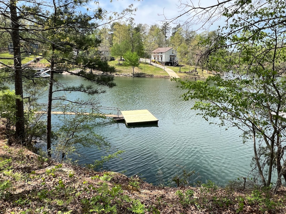 Stoney Point sur le lac Smith - Maisons à louer à Arley, Alabama, États ...