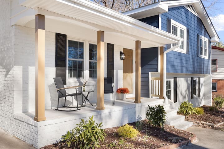 North Hills Area | 4br + Basement Suite + Fire Pit - Raleigh, NC