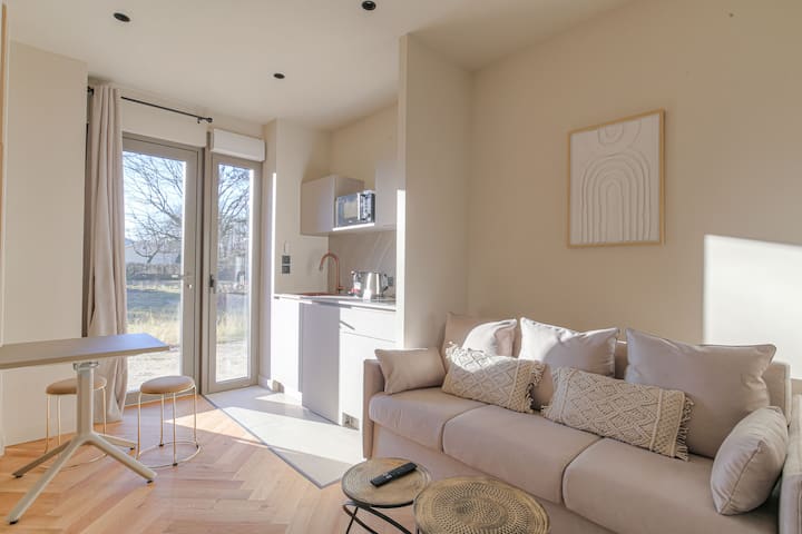 T2 Moderne Dans Un Cadre Verdoyant, Proche De Lyon - La Tour-de-Salvagny