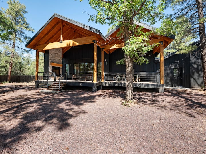 Luxury Forest Cabin | Game Room | Family Friendly - Pinetop-Lakeside, AZ