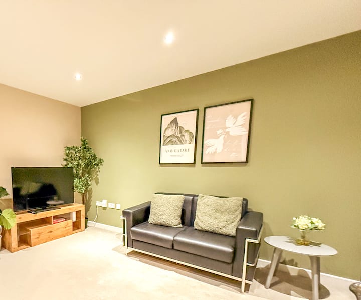 Tutu Suite | Central 2br • Sleeps 4 • Free Parking - Cardiff