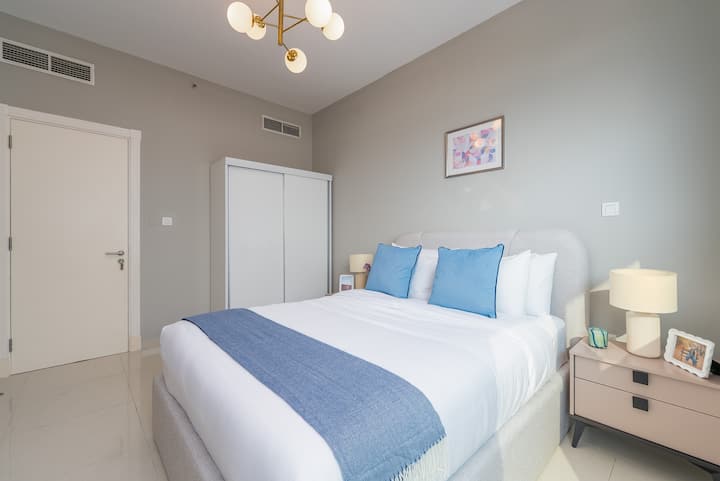 Damac Marina Bay 2br | Marina Views & Pets Welcome - Abu Dhabi