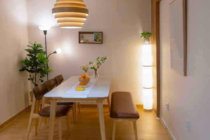 [Open Sale] 홍대입구역 버스 7분/연희동 중심가/연남 신촌 세브란스 인접/가족2룸 - Seoul