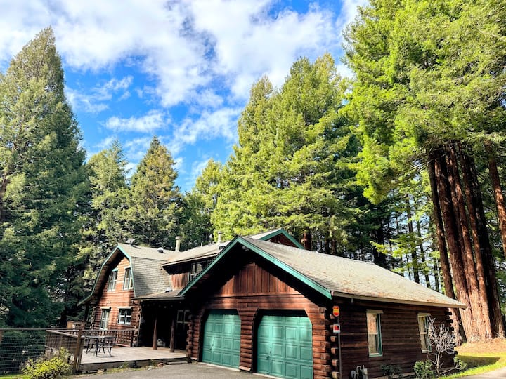 Log Cabin Retreat In The Redwoods - Arcata, CA