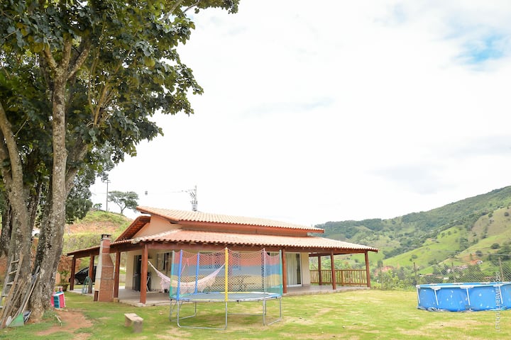 Chácara Sofi E Isa | Paz E Vista Para Montanha - Socorro