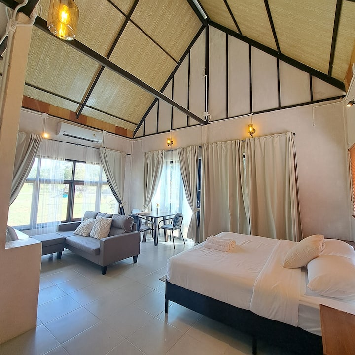 Entire Place Bang Lut Beach Monets Garden - Khao Lak