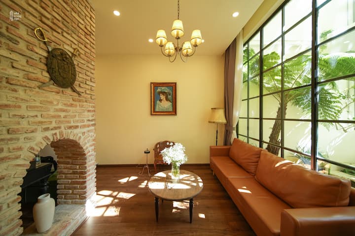 Hiên Tại Nhà Trong Ngõ - Dalat