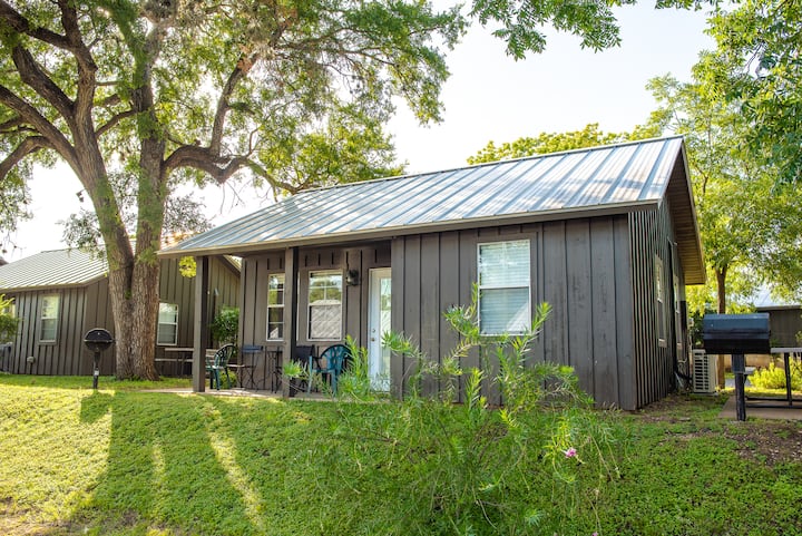 Yogi Bear Cabin - Kerrville, TX