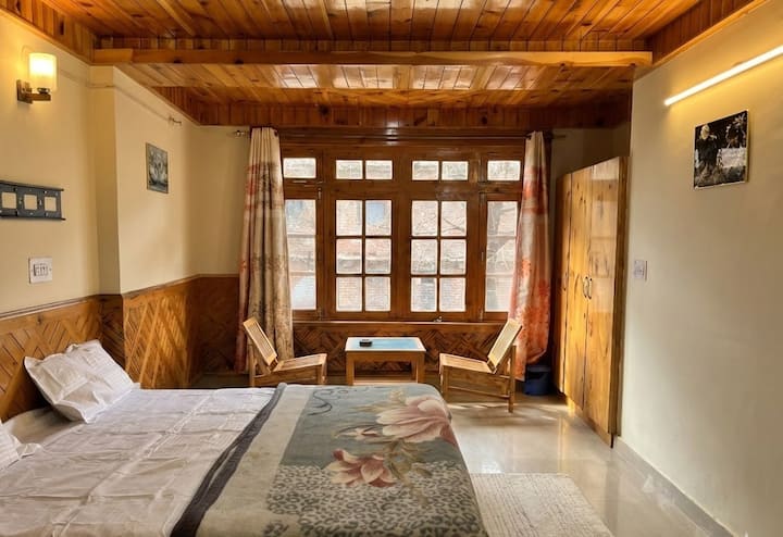 Spacious 2bhk With Garden View In Manali - Manali
