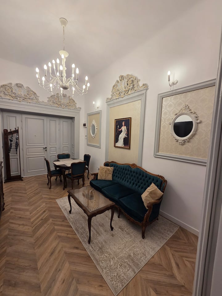 Grand Baroque | Next To Calea Victoriei | Old Town - Bucarest