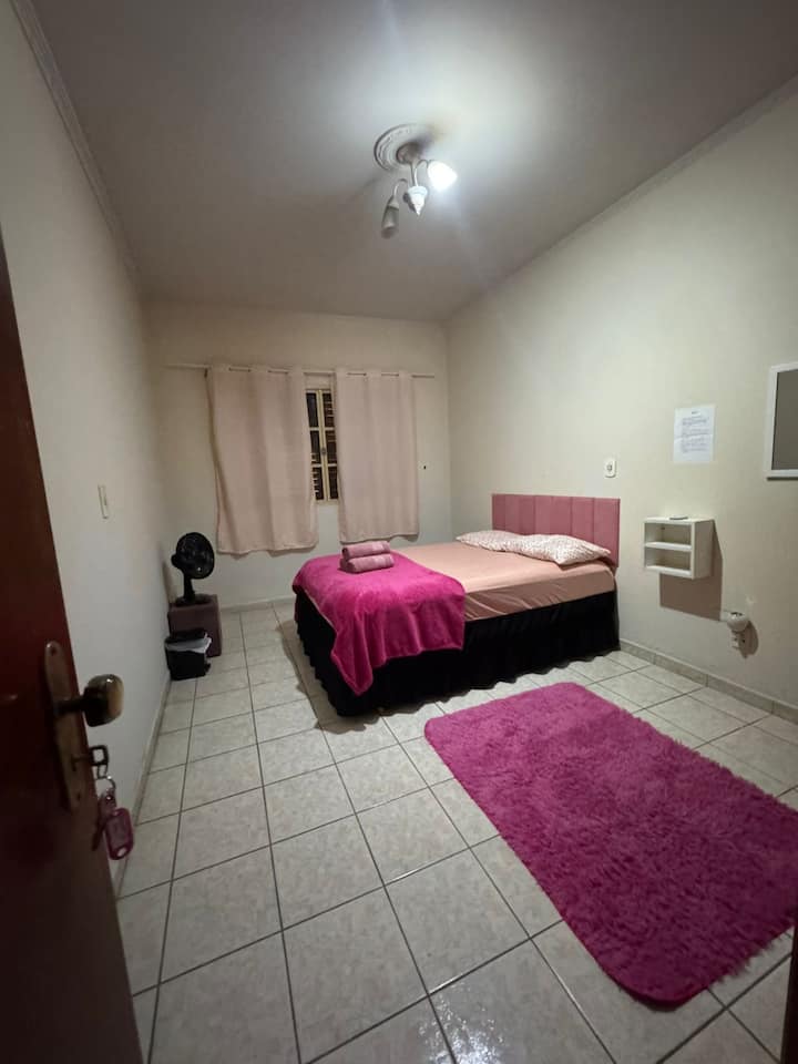 Quarto Individual - Centro - Socorro
