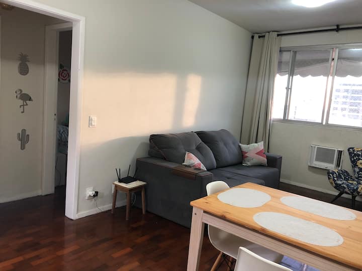 Amplo, Silencioso, Excelente Localização Em Icaraí - Niterói