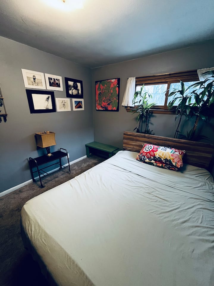 Plant Oasis-private Room - Wauwatosa, WI