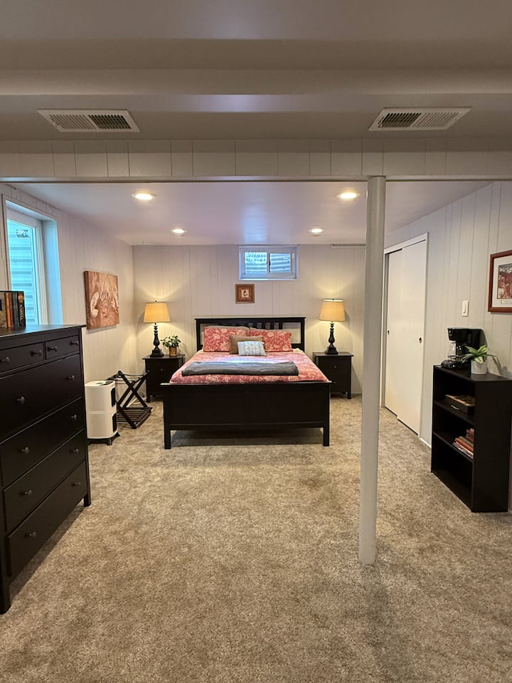 Bright Basement Studio With Private Entrance. - Harvey Park - Denver