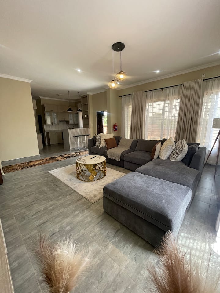 Buccleuch Hyatts | Area 43 Apartments - 릴롱궤