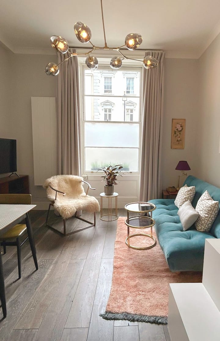 Chic Pimlico Hideaway - Designer Studio - London