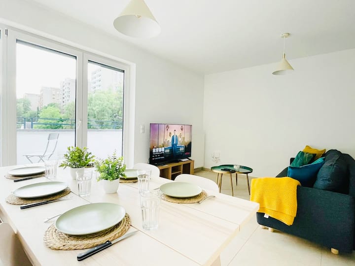 Well-located 2br With Terraces&parking - Luxembourg