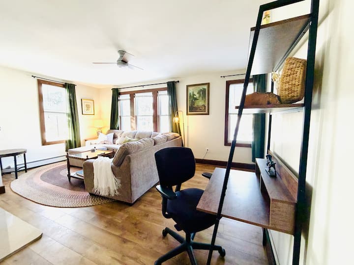 Chester Creek Condo. 5 Min From Duluth Hospitals - Duluth, MN