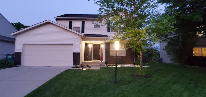 Cozy Fishers Home With Spacious Outdoor Living. - フィッシャーズ, IN