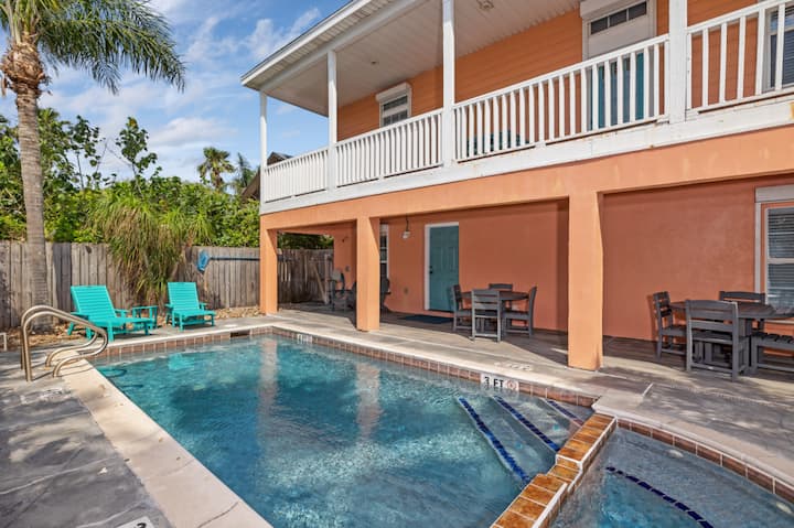 Steps To Beach • Pool • Game Room • Family Ready - South Padre Island, TX