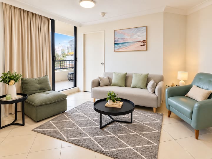 Surfers Paradise 2br Pool Walk To Beach & Cavill - Gold Coast