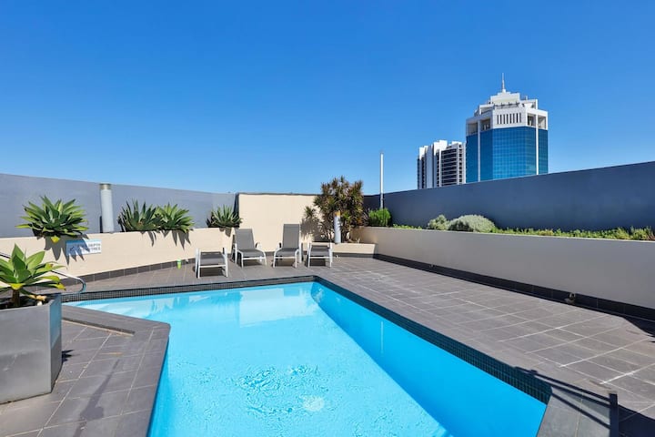 Beachside City Escape | Heart Of Surfers Paradise - Gold Coast