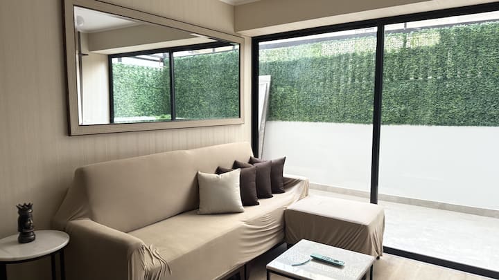 New & Spacious Apartment In Lince - Lima