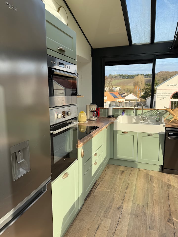 Gîte éLégant Au Cœur D’un Domaine Champenois - Épernay