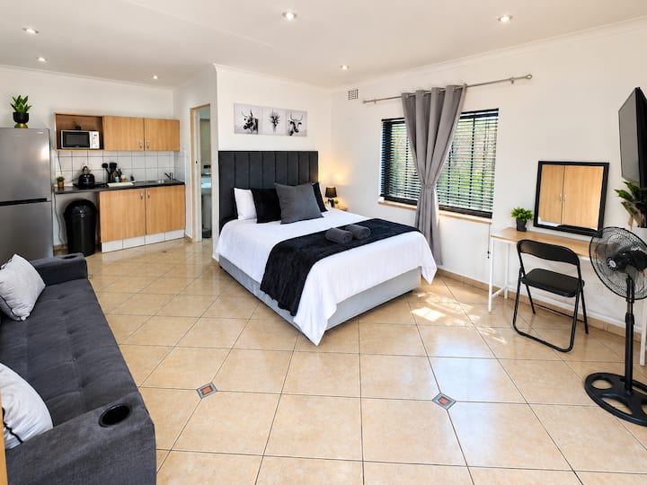Waverley Pumpkin House (Self Catering Unit 1) - Pretoria (South Africa)
