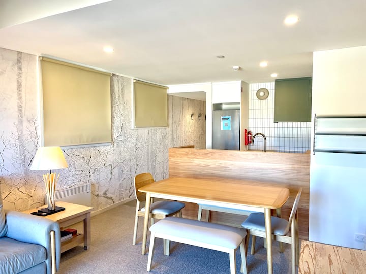 White Crystal 208 - Mount Hotham