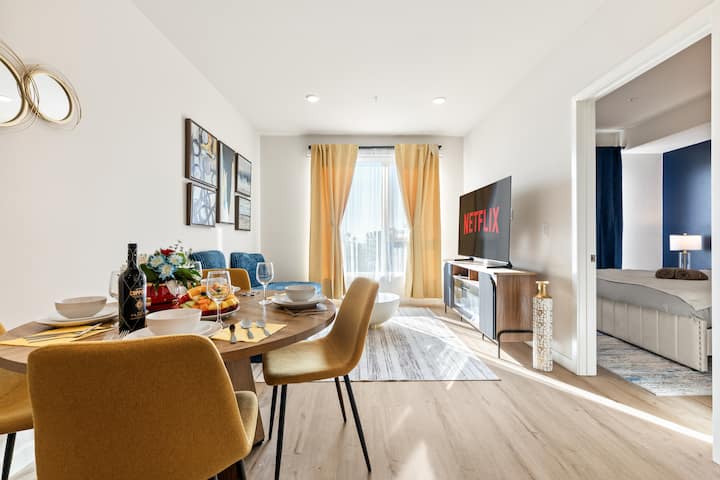 Prestige 2bd-2ba•free Parking, Pool & Jacuzzi, Wof - West Hollywood