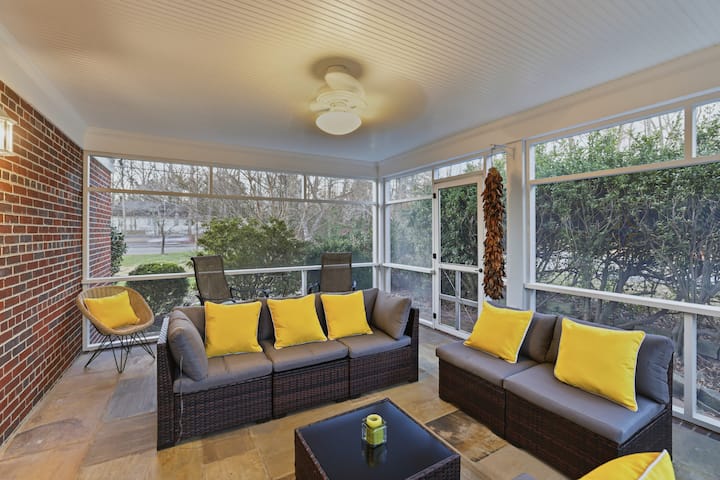 4 Mins To U Of R! Spacious, Central Guest Suite - Richmond, VA