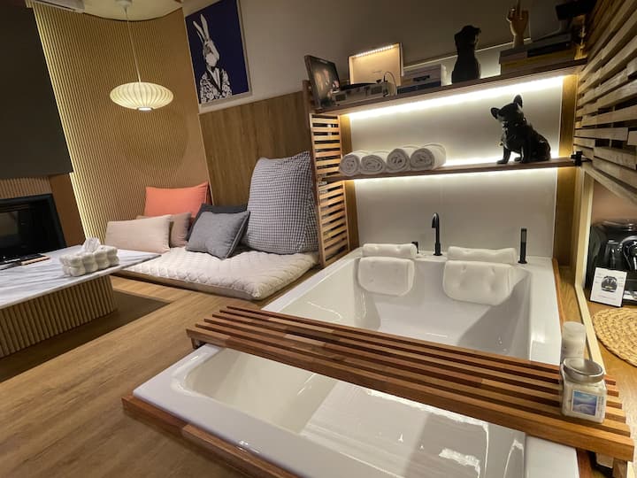 스파-리사 / 상무지구 실내 자쿠지숙소 /120 프로젝터 - Gwangju