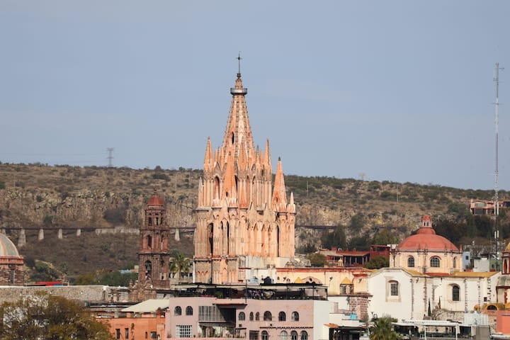 Zona Centro - Terraza + Vista A La Parroquia Sma - San Miguel de Allende