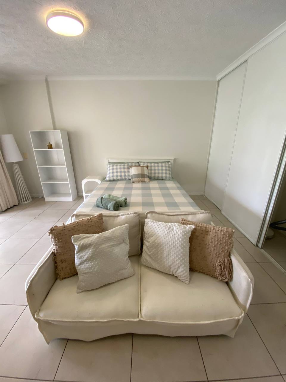 Cómodo estudio de 1 cama + futón en el corazón de la ciudad ...