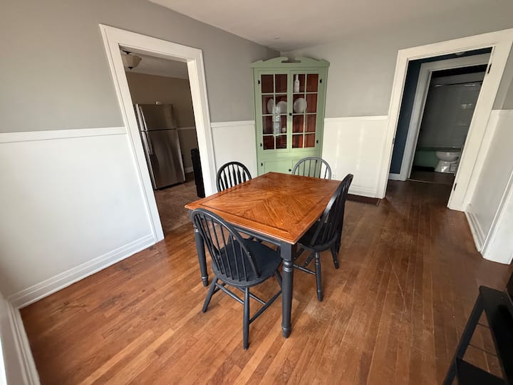 Cozy 2br Home, Centrally Located In Vincennes - Vincennes, IN