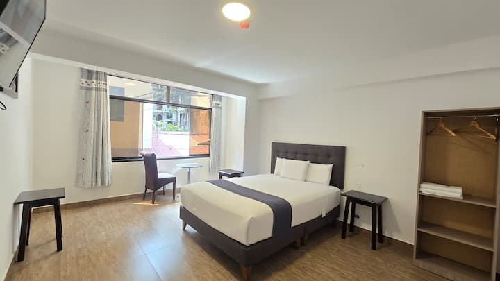 Cama Queen, Céntrico, Desayuno Incluido - Aguas Calientes