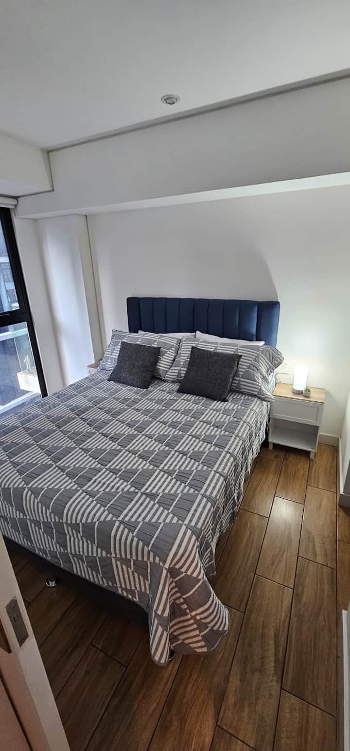 Blue Skyline | Apt. • Quo Zone 4 • - Guatemala City