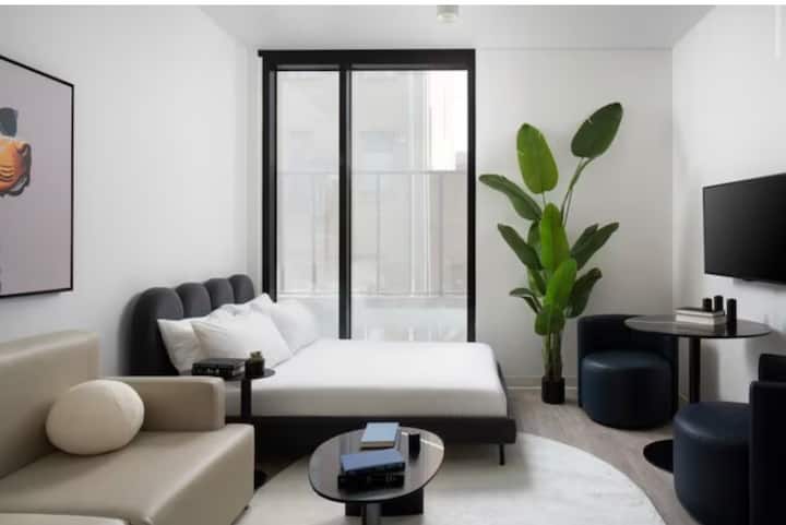 Modern Tampa Studio Near Ybor City & Downtown - Tampa