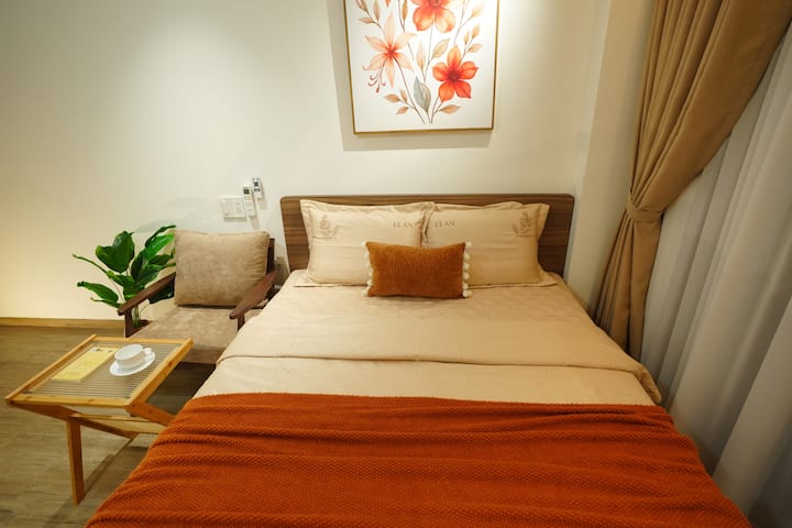 Cozy, Quiet Studio | City View Balcony - China