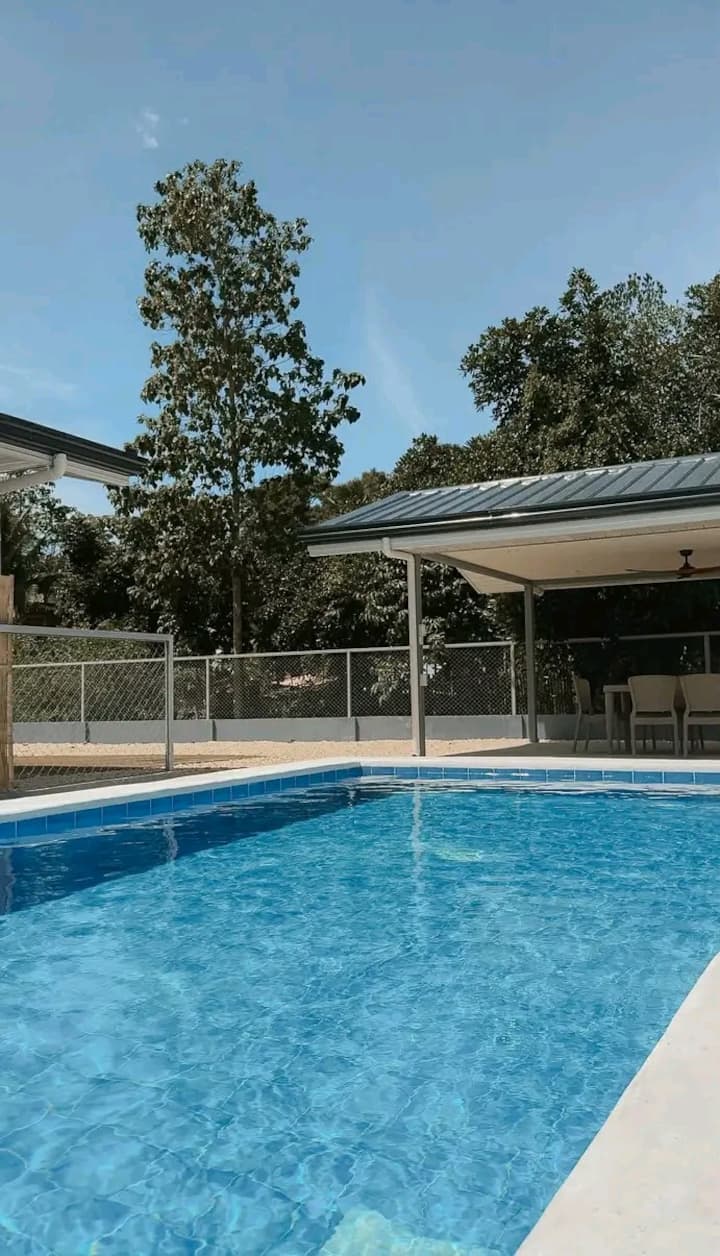 Central 1 Bedroom Duplex House With Pool - Panglao