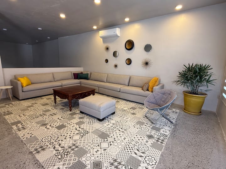 Casa/quinta De Lujo En Santiago, Nl - México