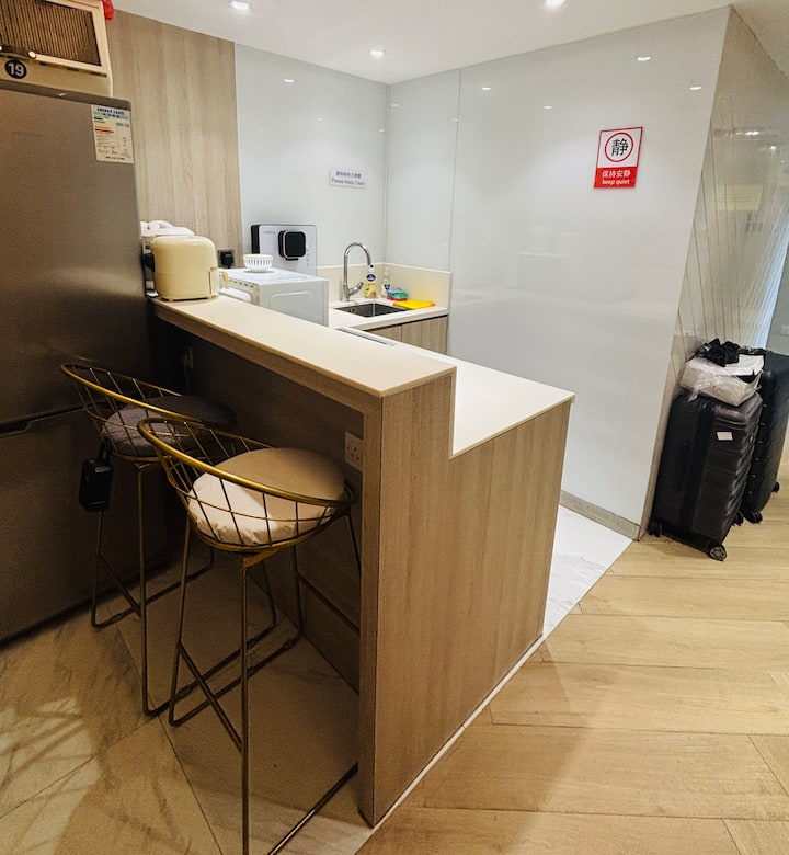 A Bunk Bed Private Bedroom In Wan Chai Share Flat - Wan Chai