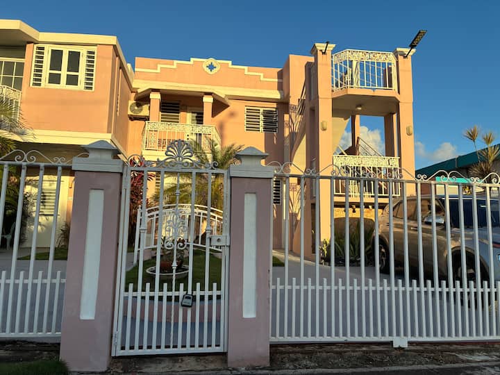 A Pasos De La Playa, Levittown - Levittown