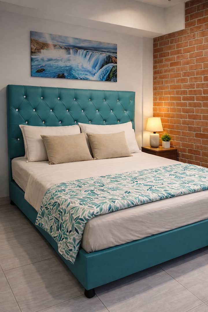 Fully Furnished Studio | Fast Wi-fi & Hot Water - Palmira