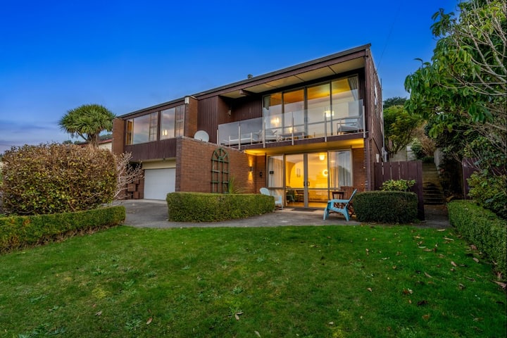 Foveaux Retreat: Seaview Room - Bluff