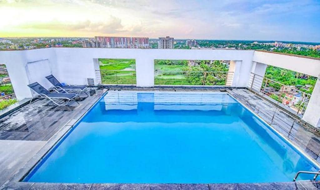 Kolkata Room, Purifier, Pool and Gym. Airport, CC2 - Flats for Rent in ...