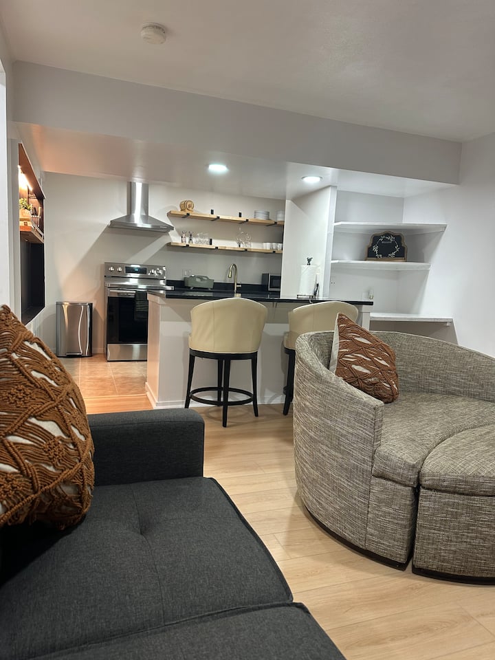 Cozy Apartment - Littleton, CO