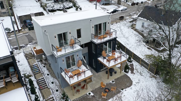 The Penthouse At Trekløveren - Covington, KY