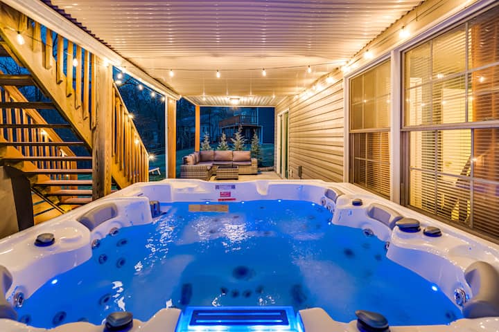 Fire Pit, Hot Tub, Arcade Games, Billiards - Massanutten, VA